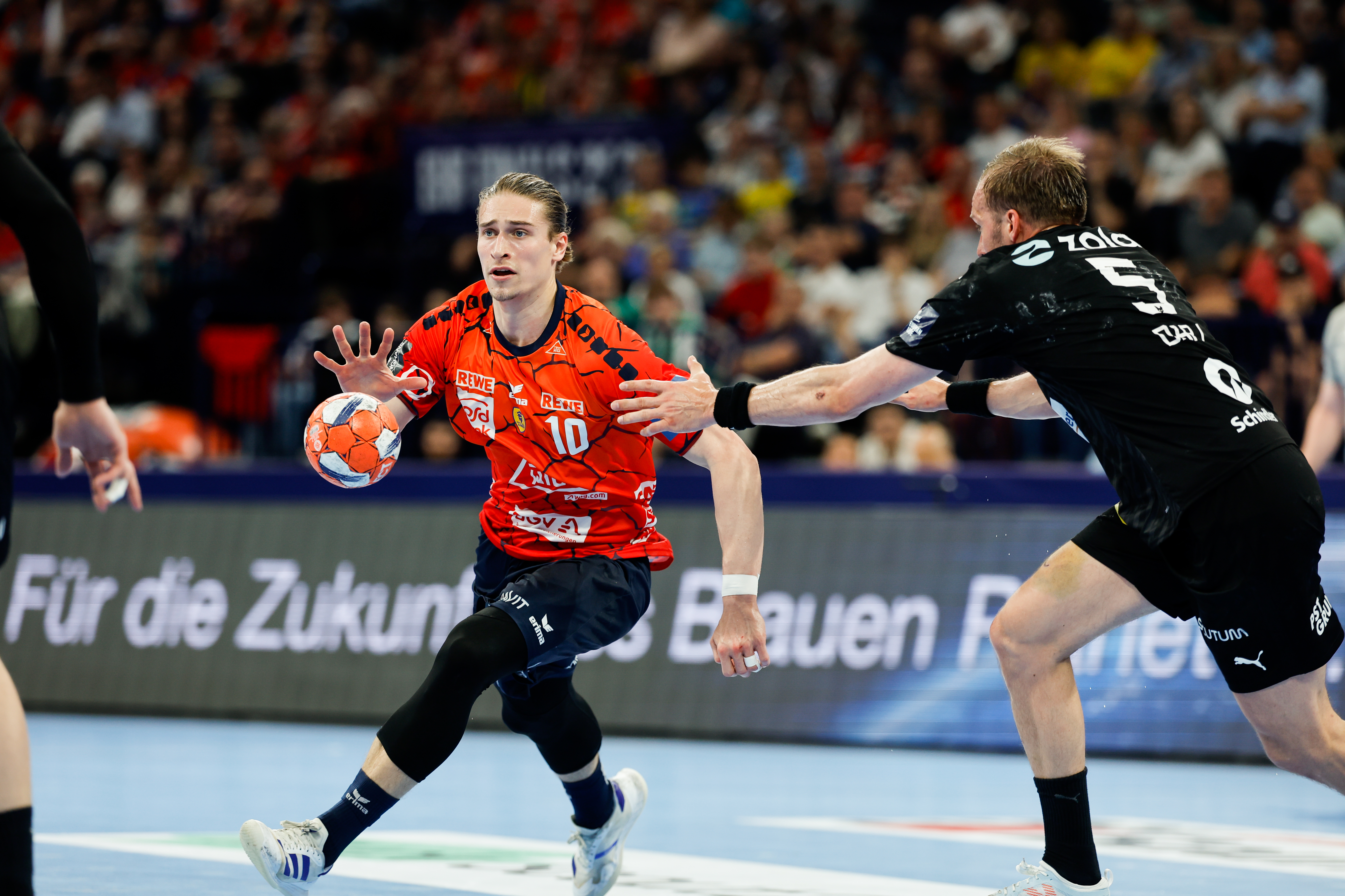 CL handball: Meet Aalborg's German star Juri Knorr