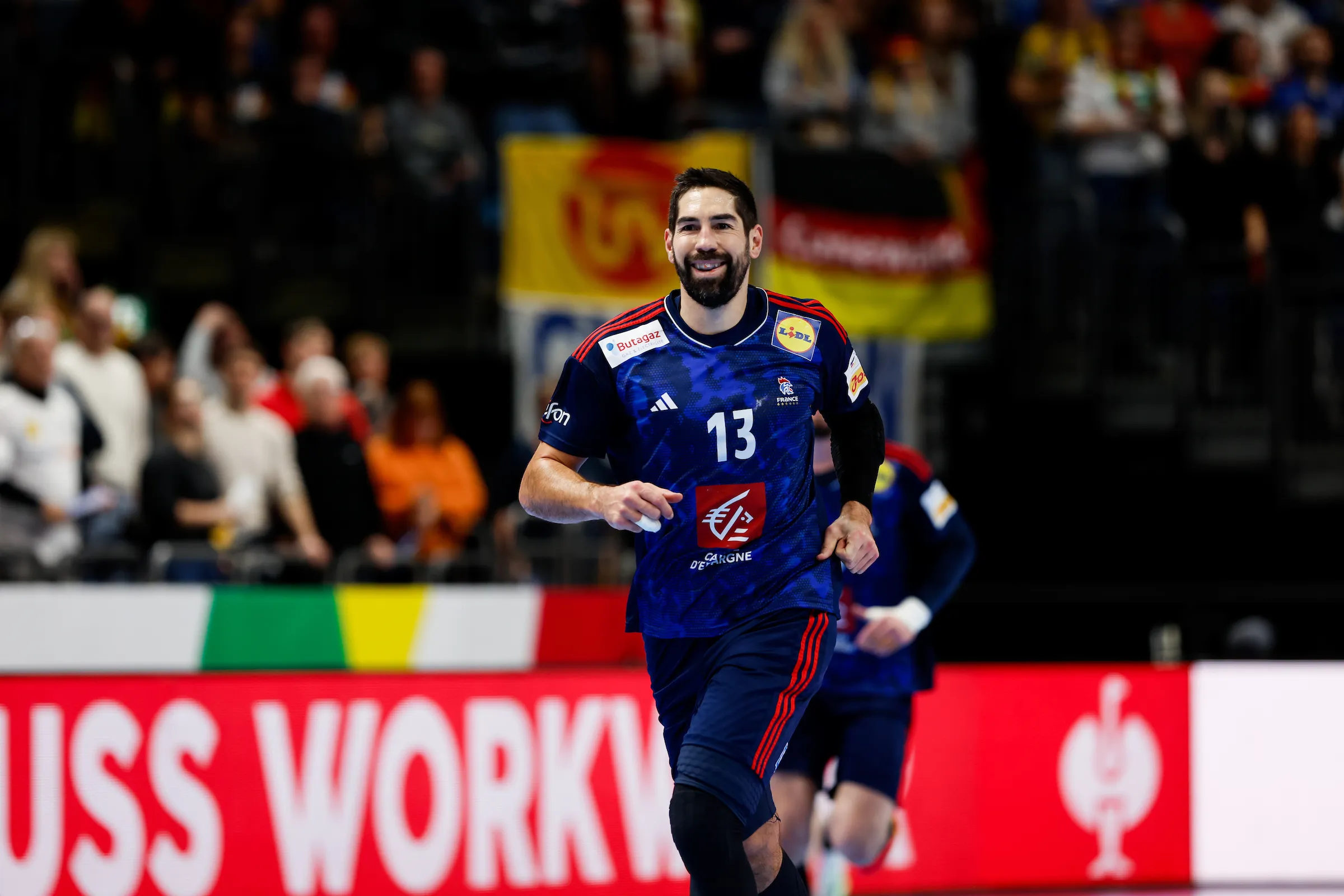 France reduce Berlin crowd to silence by beating Germany