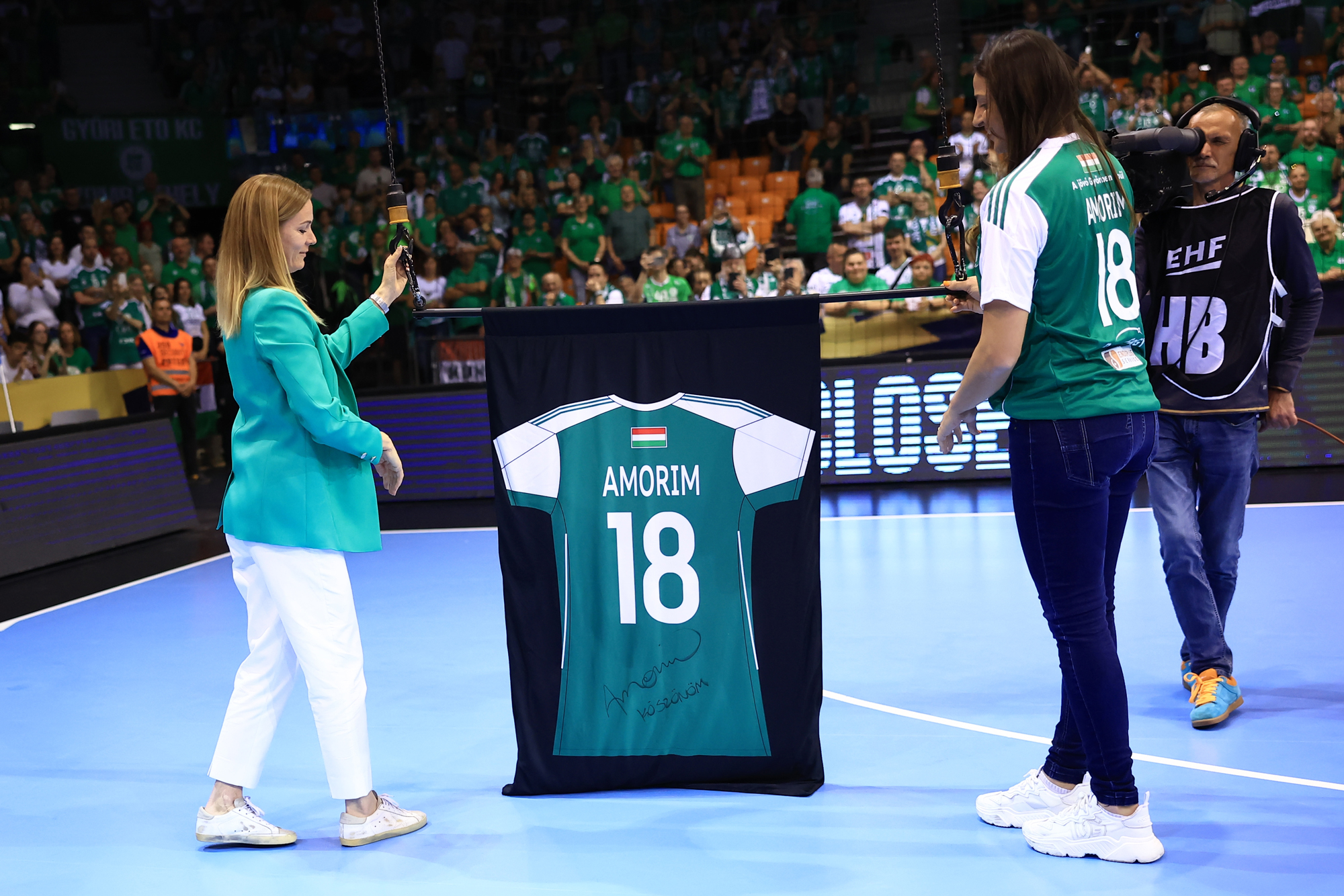 Györ retire Amorim's number 18 jersey