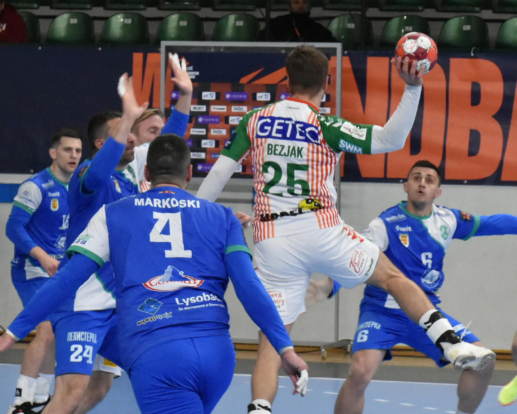 Magdeburg take big step towards quarter-final