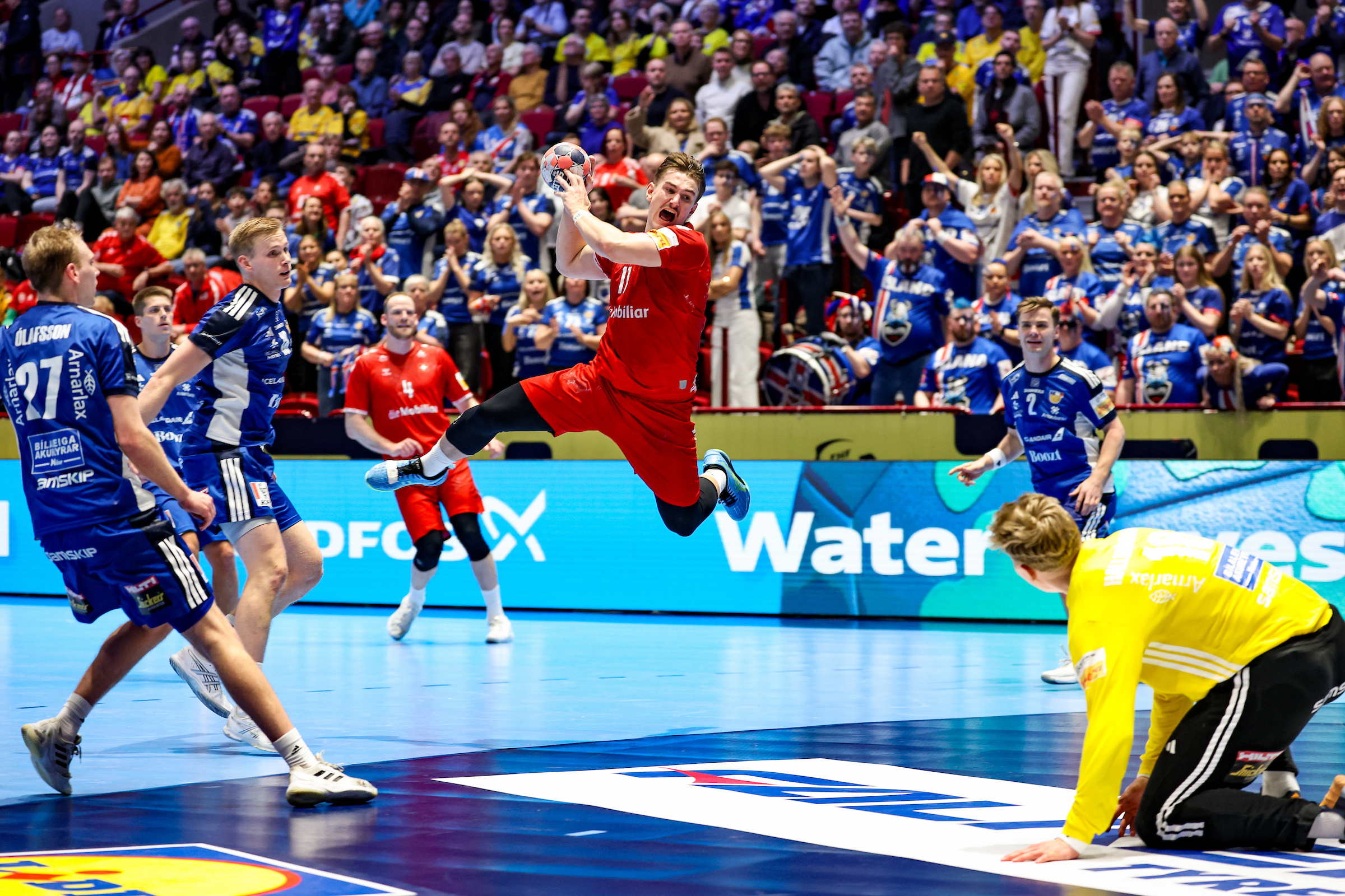 Handball: Iceland snatch late draw vs Switzerland in dramatic finish
