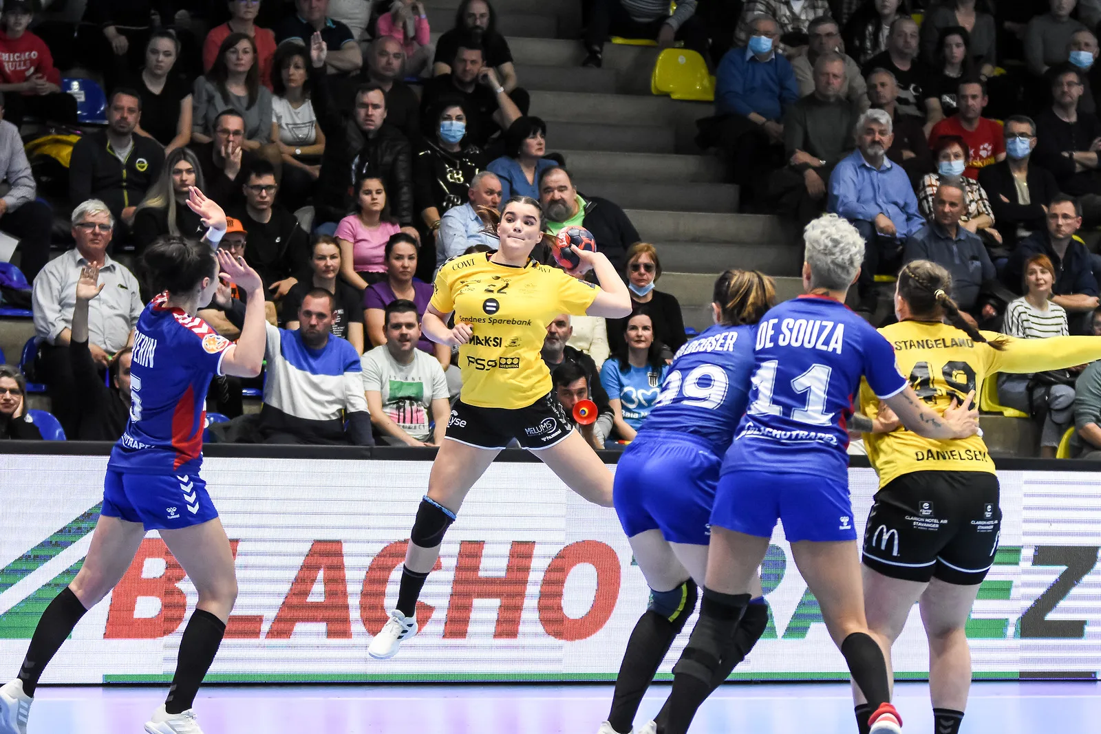 Sola to chase big deficit against Baia Mare