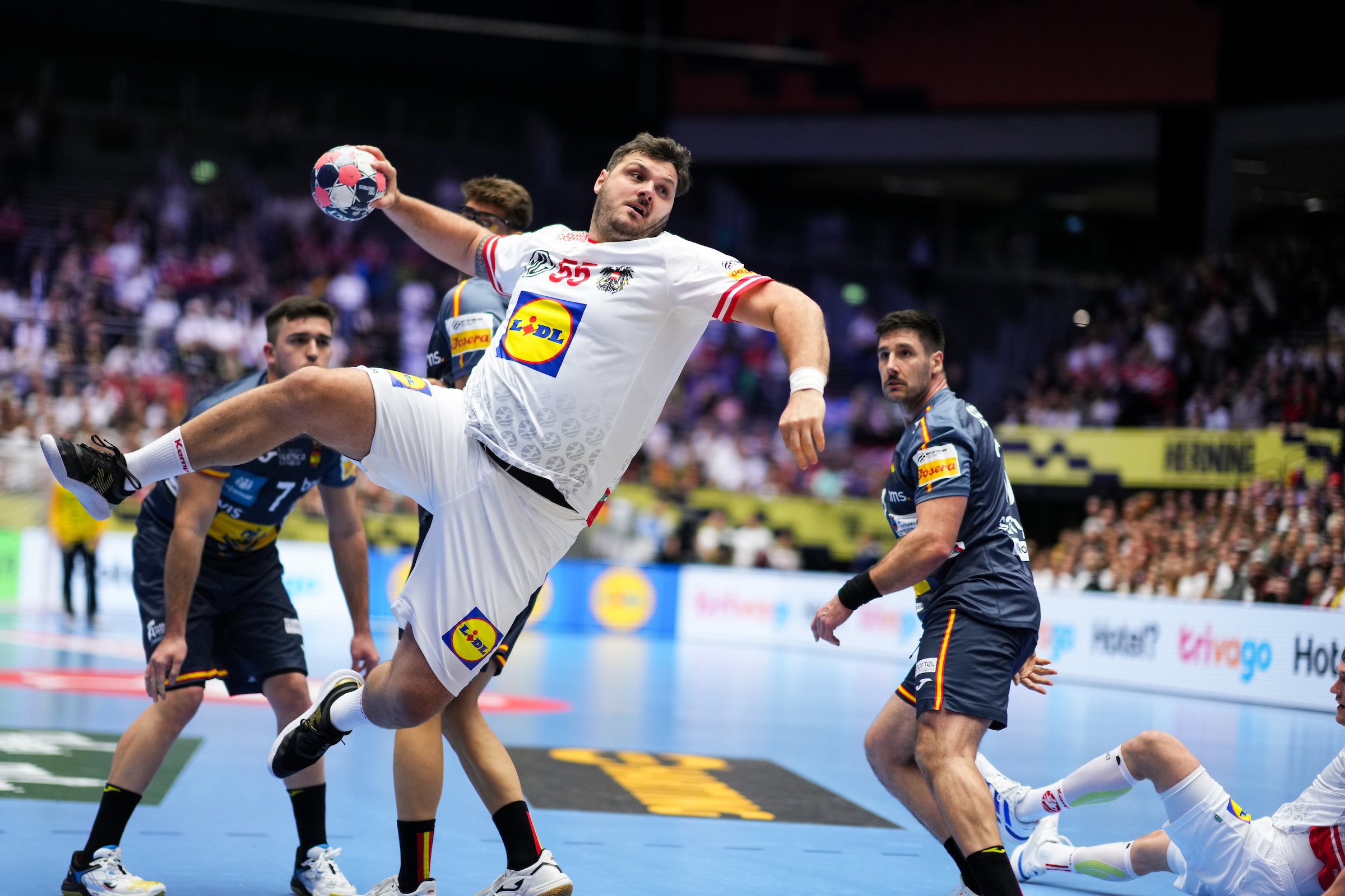 Handball EURO 2026: Spain secure win despite Austrian comeback