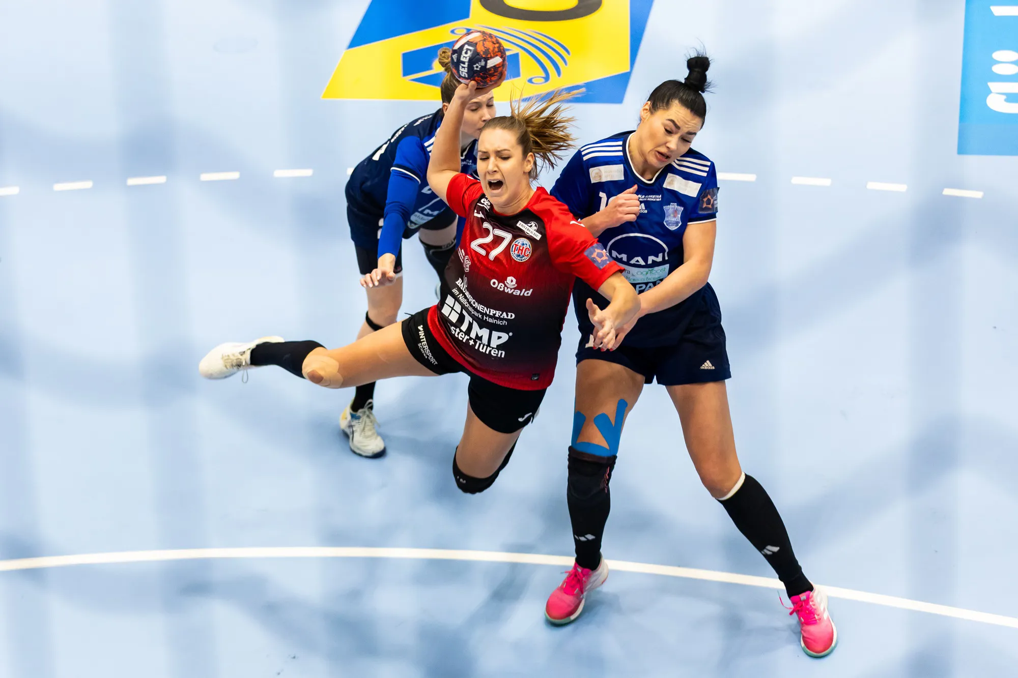 THC eye knockout spot as group phase enters second half