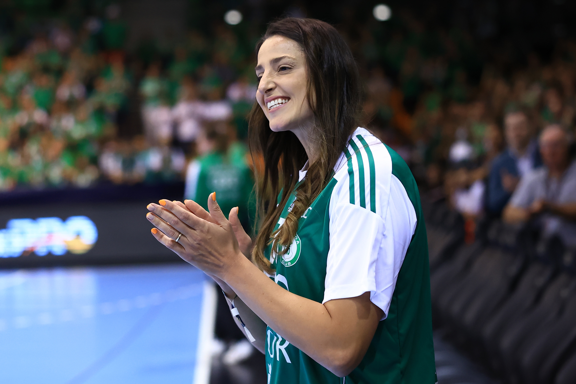 Györ retire Amorim's number 18 jersey