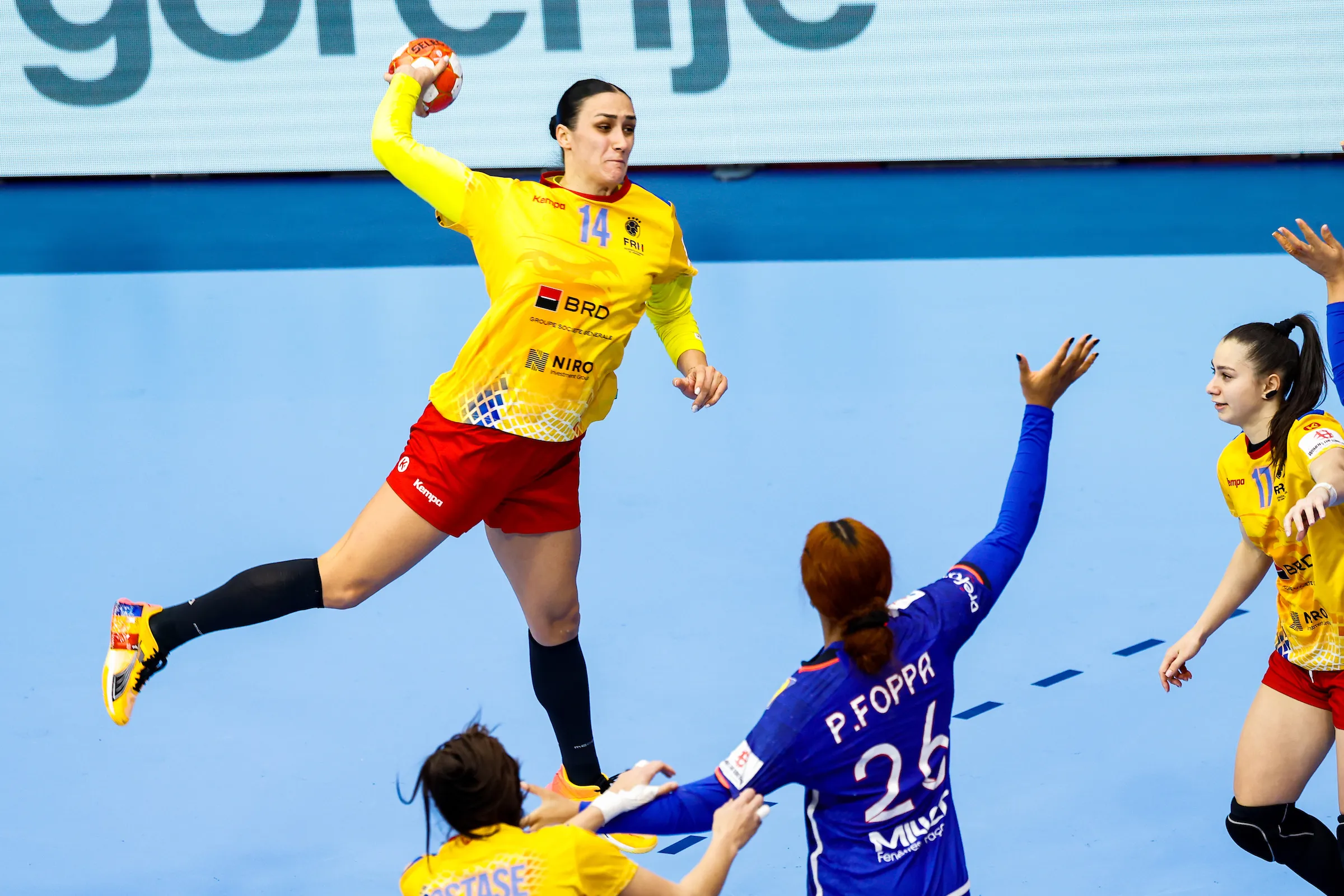 Team spirit gives Bianca Bazaliu and Romania confidence at EHF EURO