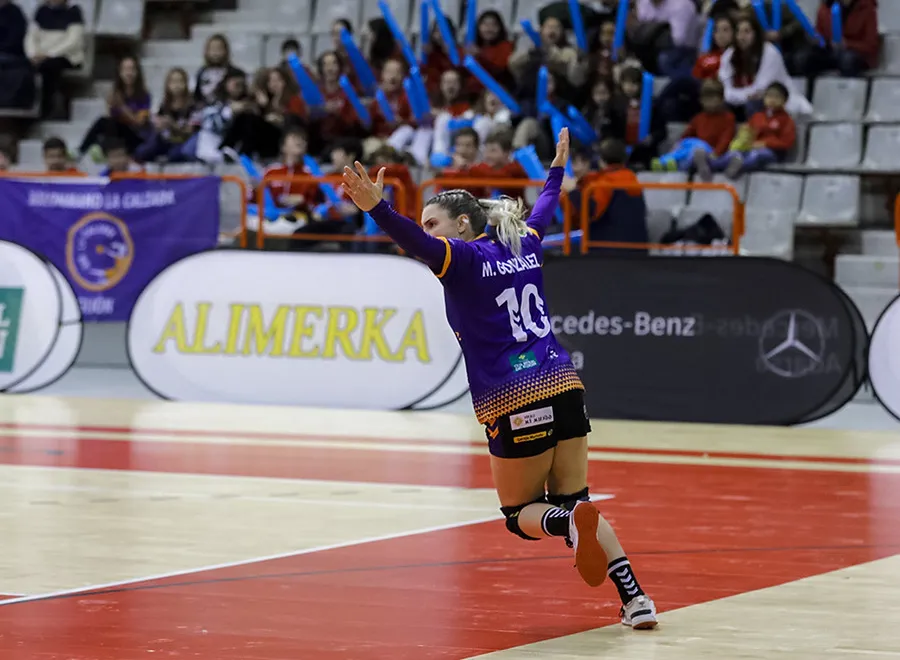 All three Spanish sides enter quarter-finals
